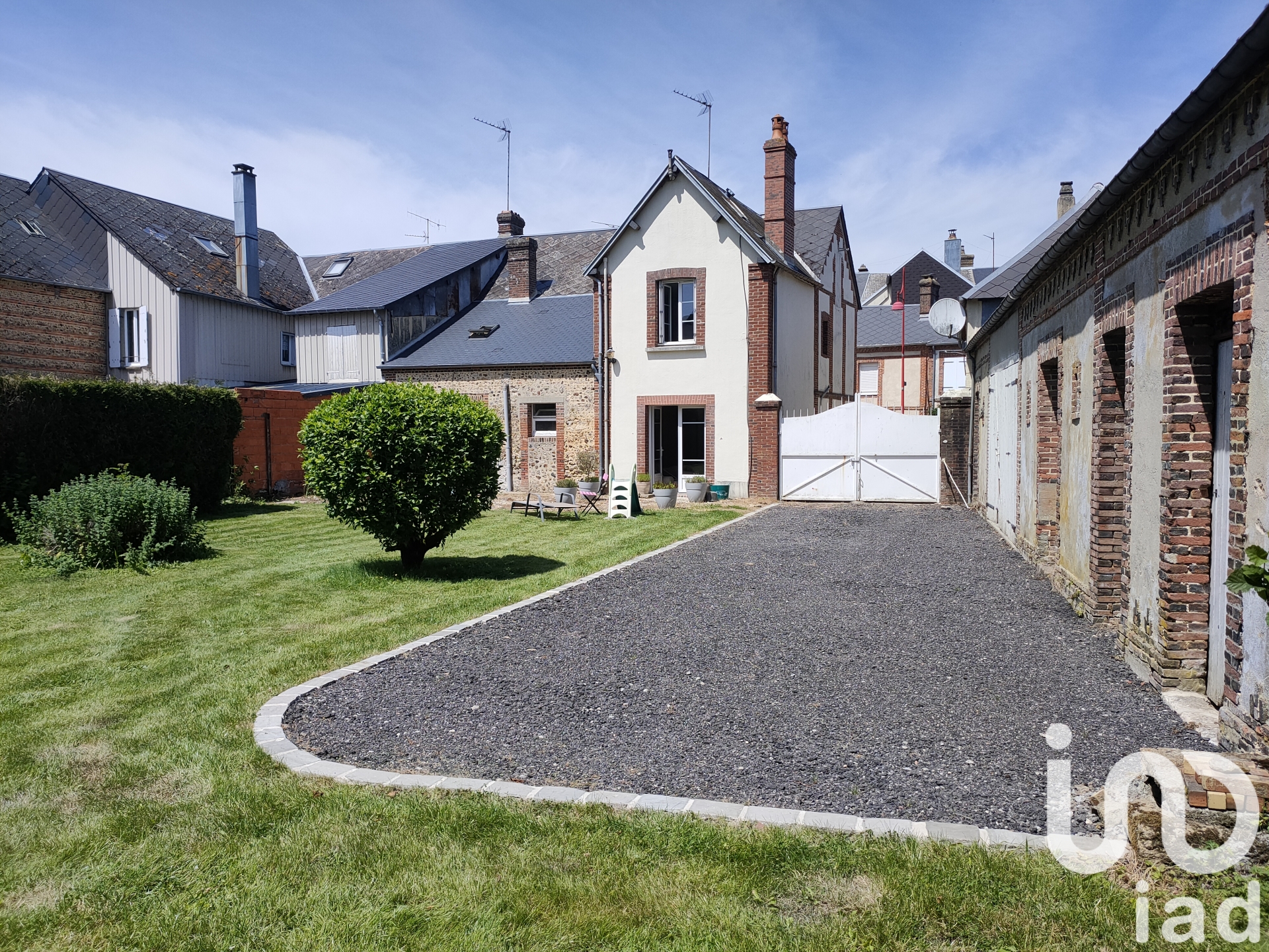 Vente maison à Sainte-Gauburge-Sainte-Colombe (61370) : maison de ville ...