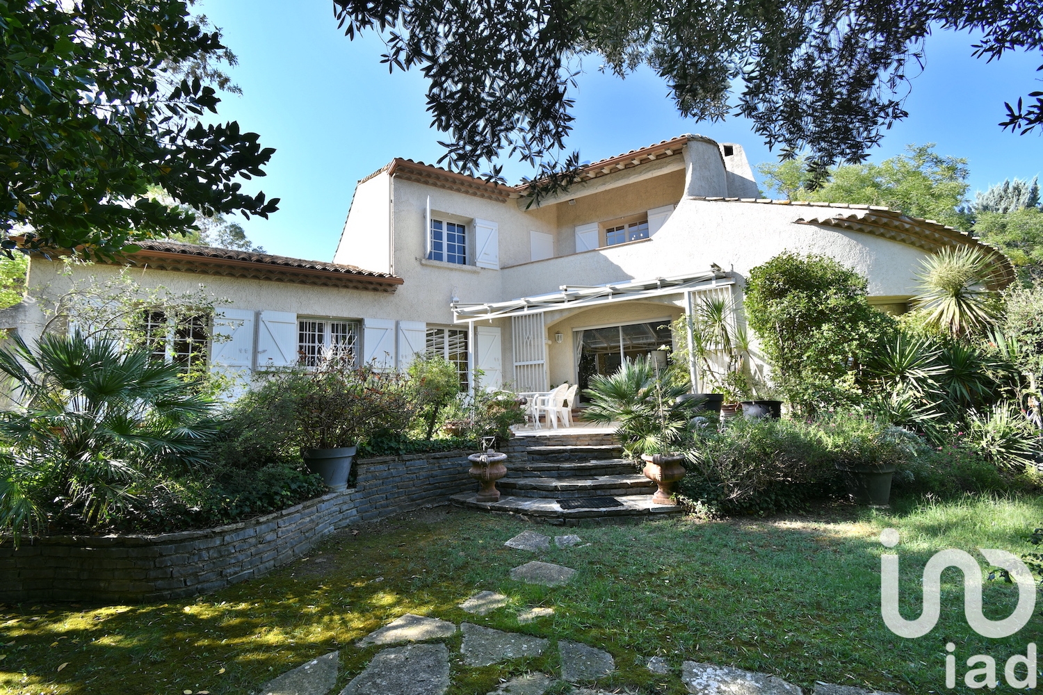 Paru Vendu Montpellier 1