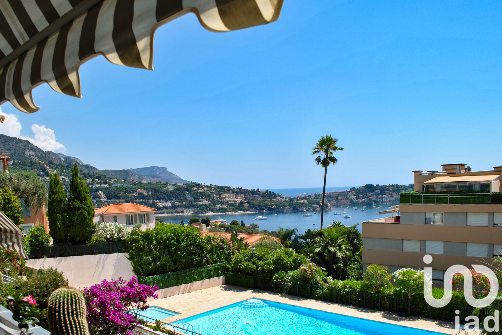 Sale apartment in VILLEFRANCHE SUR MER (06230): 3 rooms apartment 87 m² ...