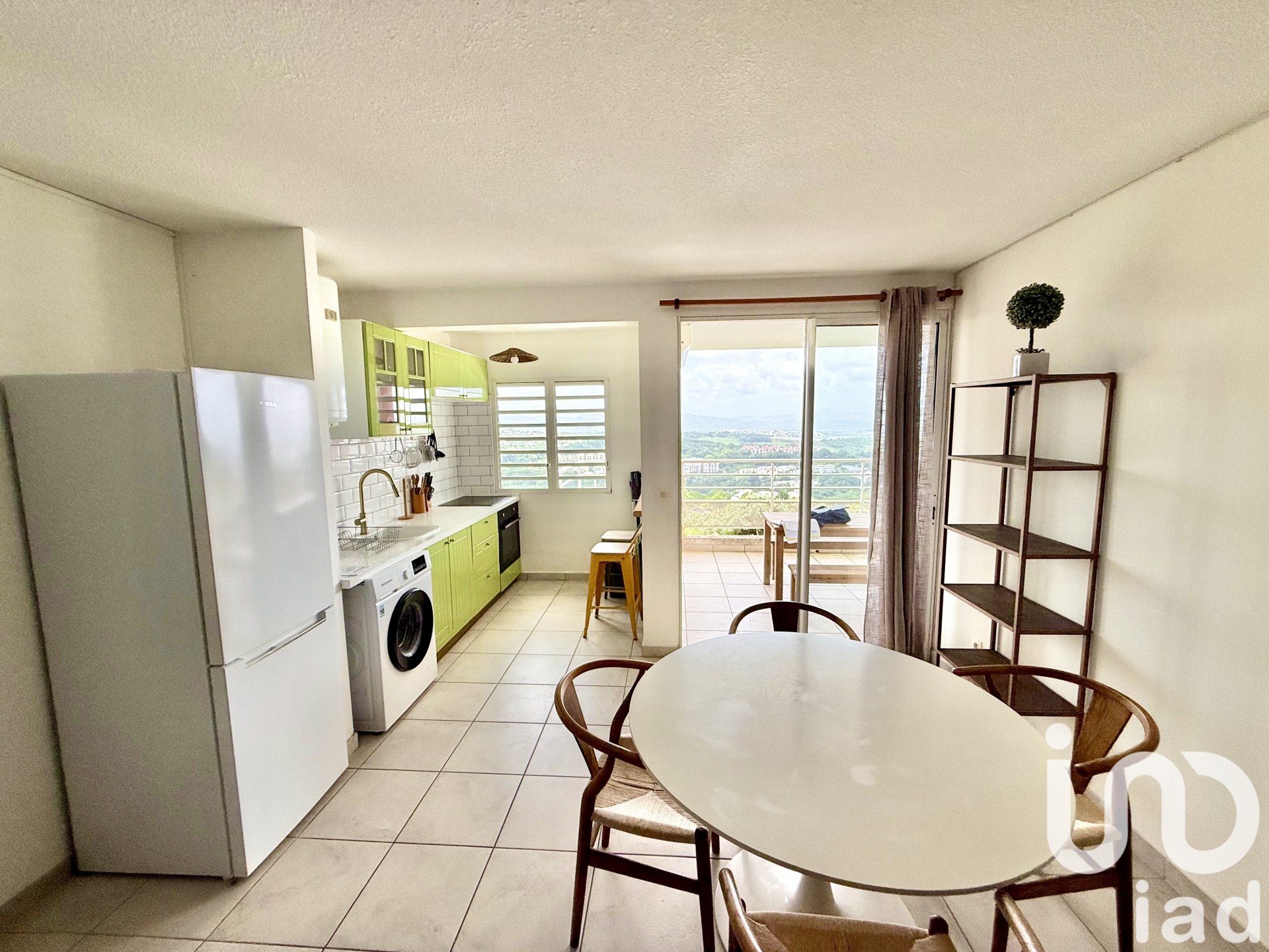 Sale apartment in Fort-de-France (97200): 3 rooms apartment 66 m² ...