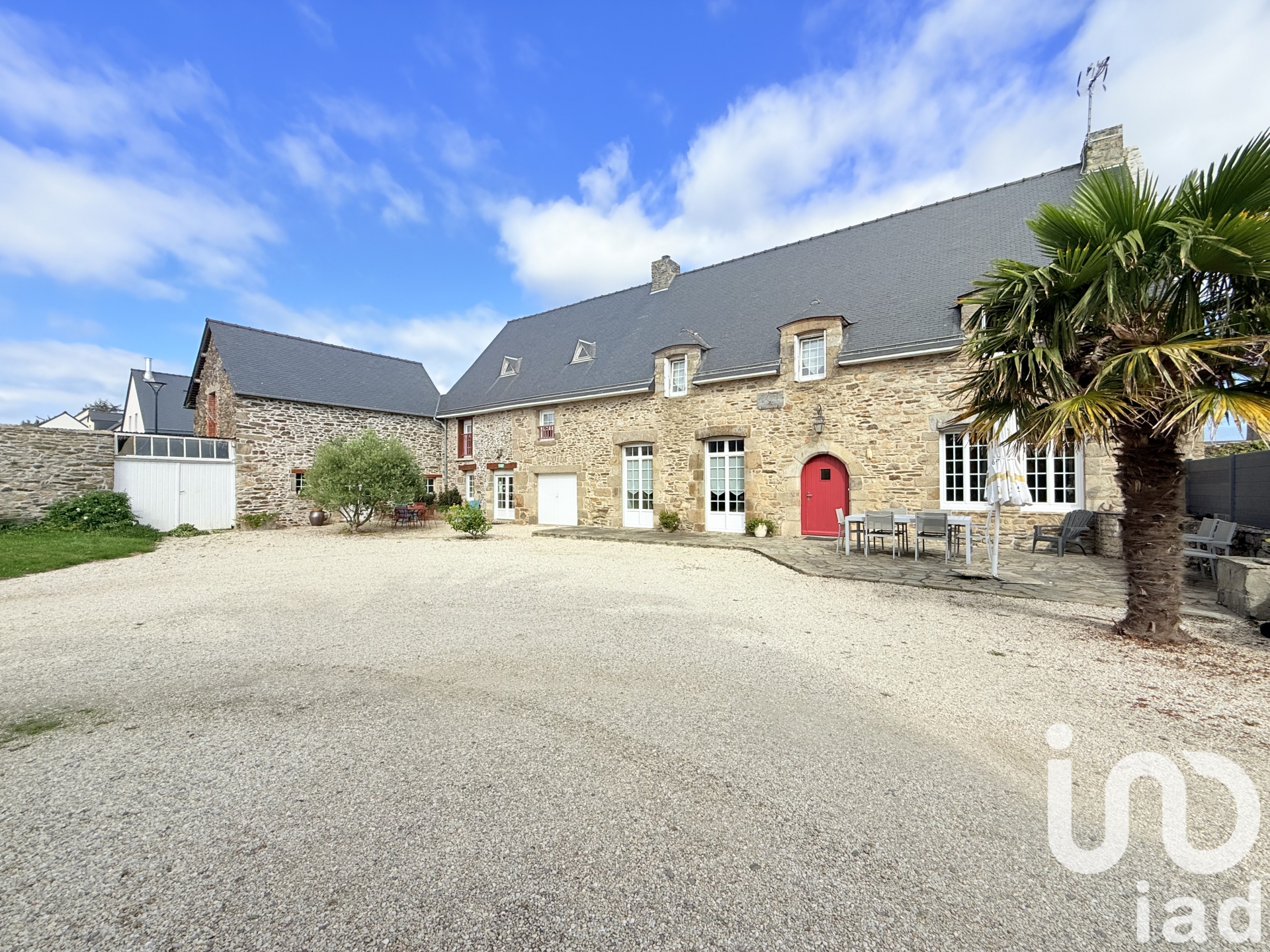 Sale house in Cancale (35260): 8 rooms mansion 208 m² - 1861073 - iad