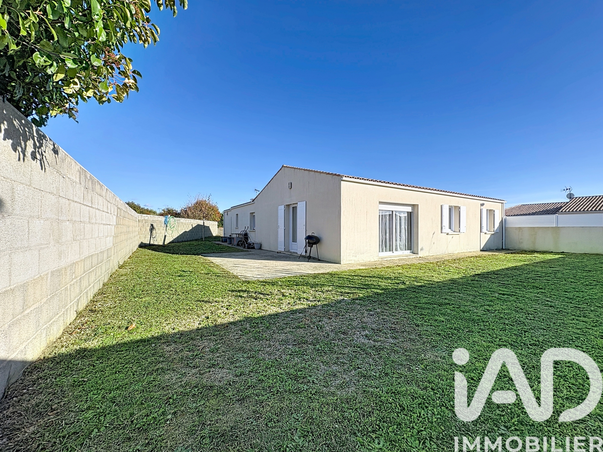 Vente maison à Charron (17230) : maison 5 pièces 118 m² - 1890132 - iad