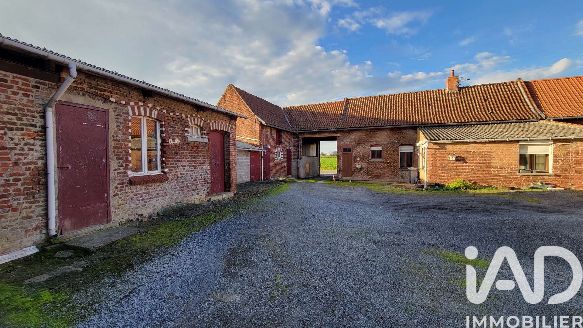 Sale house in Fromelles (59249): 5 rooms house 92 m² - 1898722 - iad