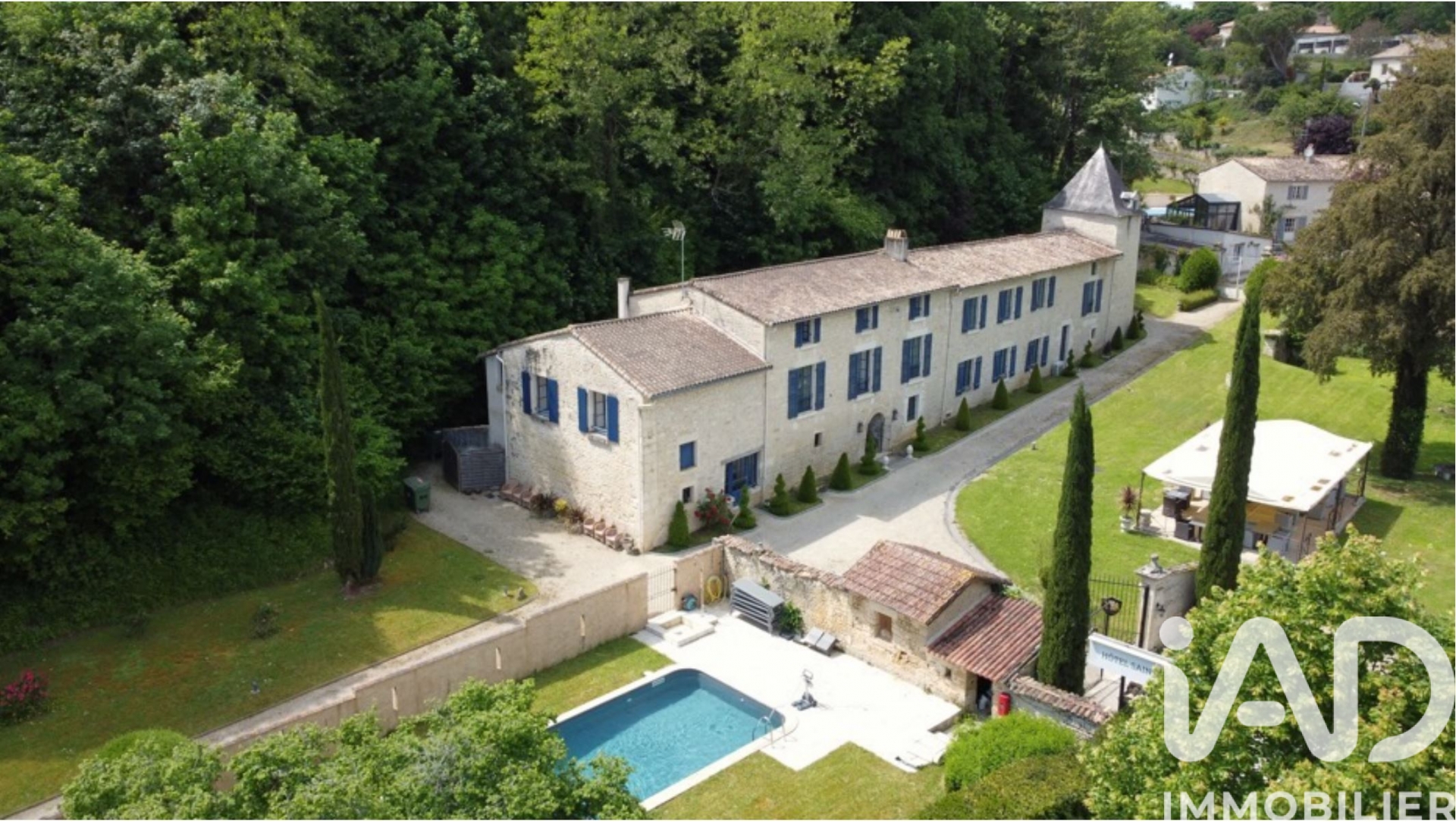 Vente maison à Saint-Maixent-l'École (79400) : demeure 18 pièces 370 m² ...