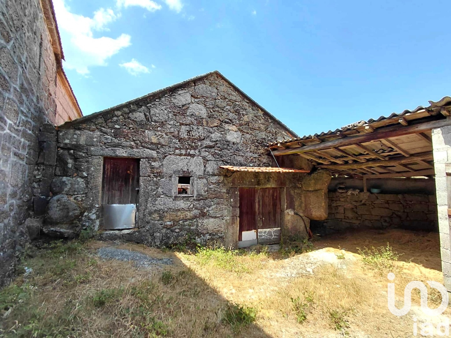 Sale house in Castro Laboreiro e Lamas de Mouro (4960-032): 3 rooms ...