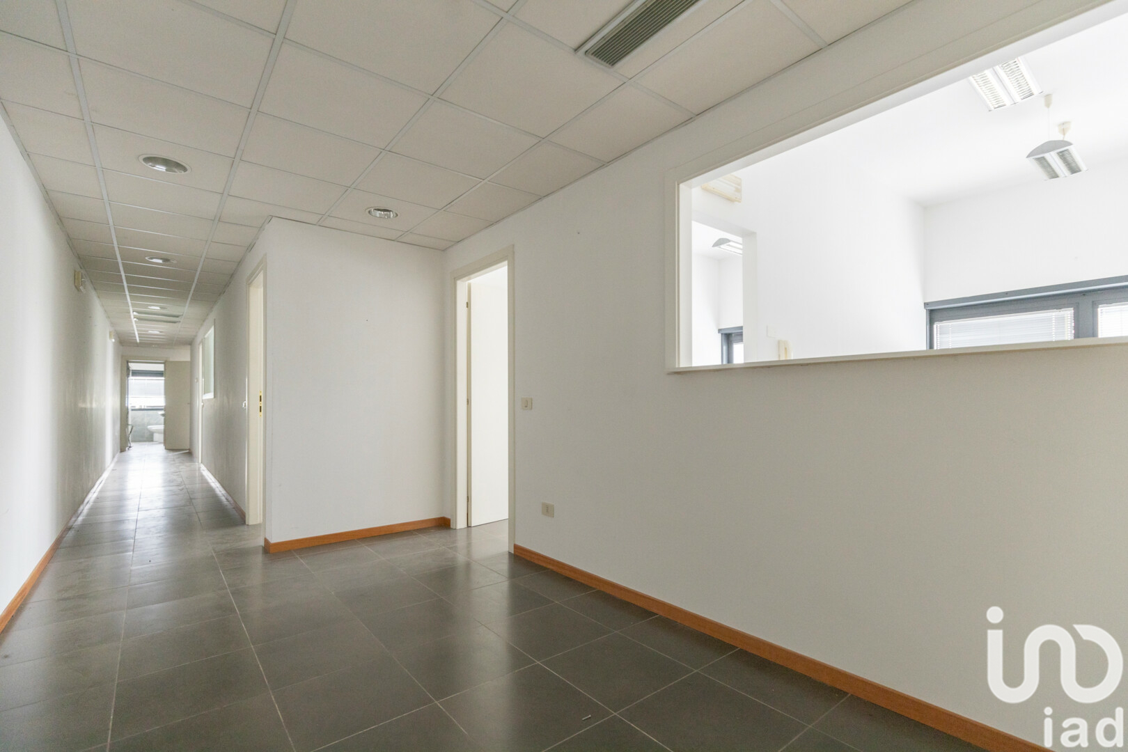 Vendita laboratorio 142 m² a Ancona (60131) - 97919 - iad